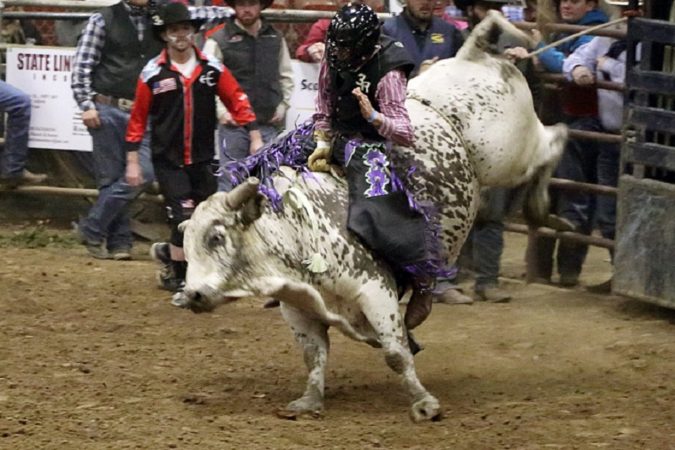 93.3 WKYQ – Today's 24 Carrot Country – Today's 24 Carrot Country